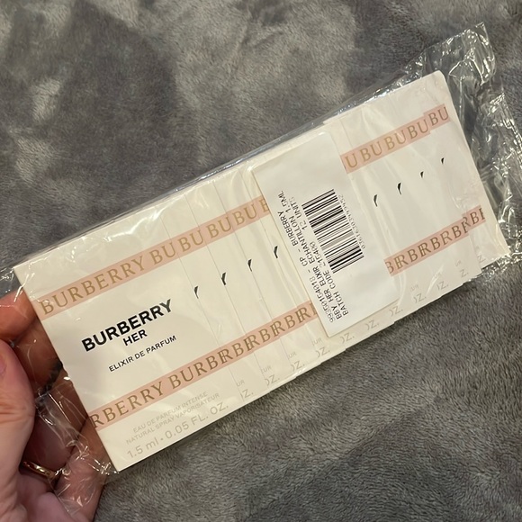 Burberry | Accessories | Burberry Her Parfum Sample Set | Poshmark